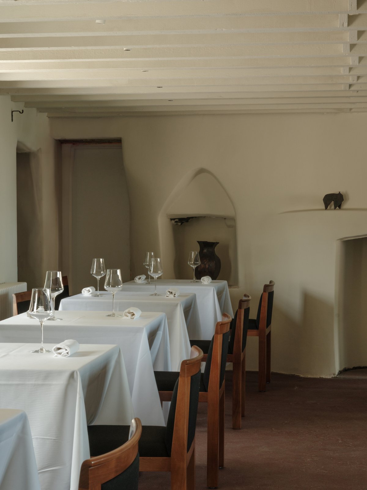 YinjiSpace - Bindloss Dawes x Osip Restaurant